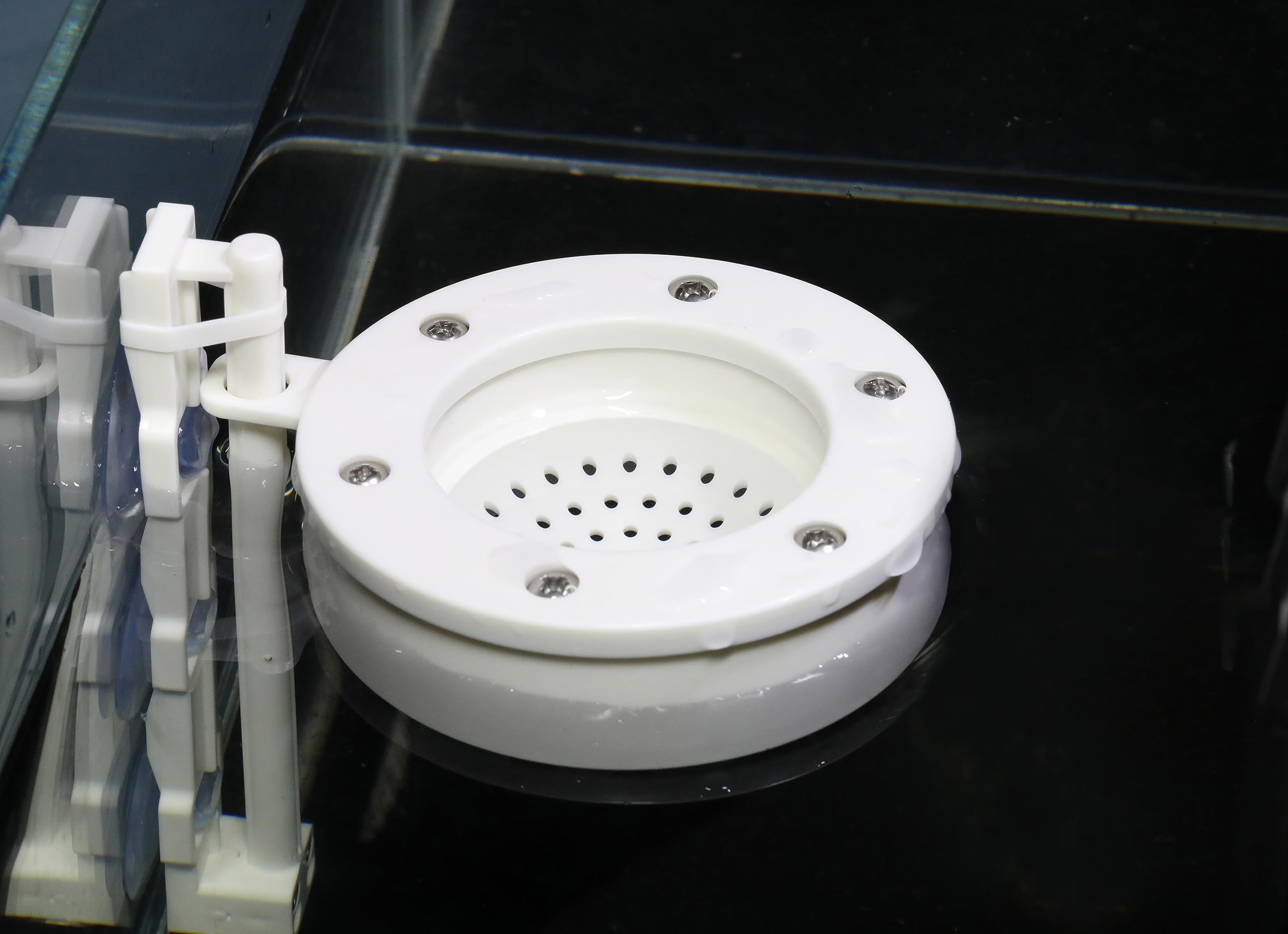 Snapklik.com : Aquarium Floating Water Change And Top Off Diffuser ...