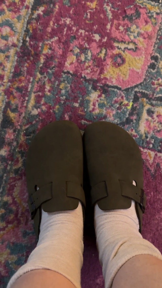 Watch Comfy Platform Clogs on Amazon Live