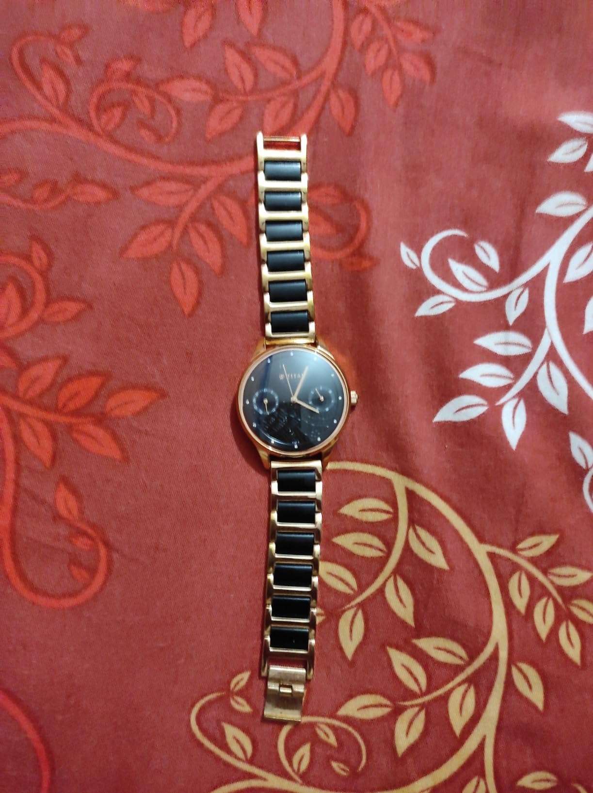 Titan Purple Acetate Quartz Analog with Day and Date Black Dial Two ...