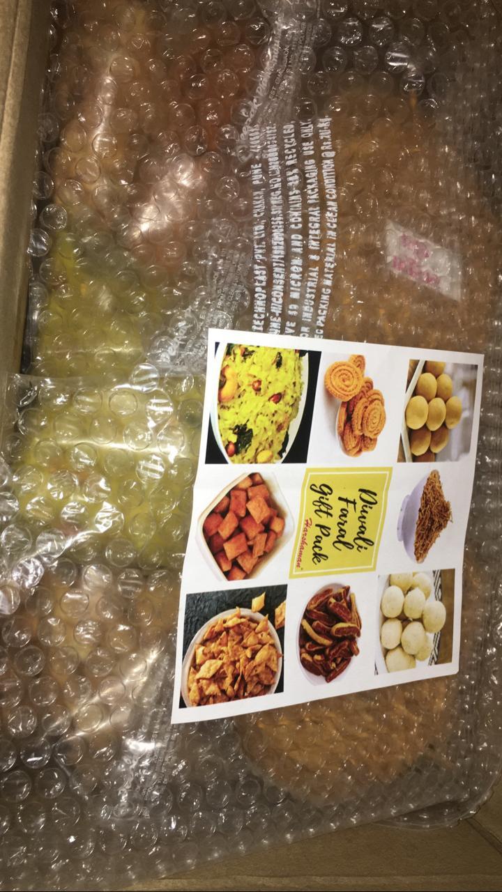 HARSHAMAN Diwali Faral Gift Pack : Amazon.in: Grocery & Gourmet Foods