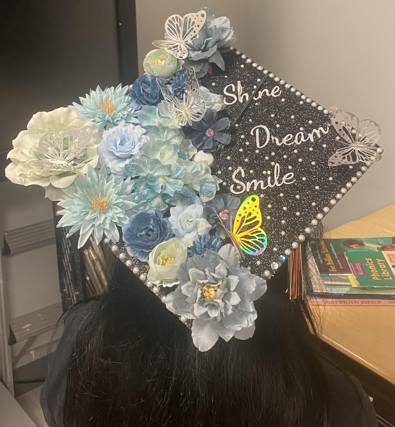 Amazon.com: Graduation Cap Decorations Kits Included Assorted Flower 3D ...