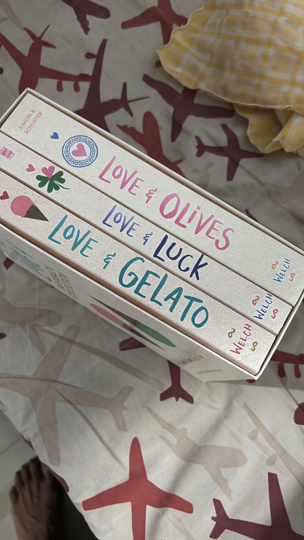 BX-LOVE & COLL/GELATO LUCK OLIVES : Welch, Jenna Evans: Amazon.in: Books