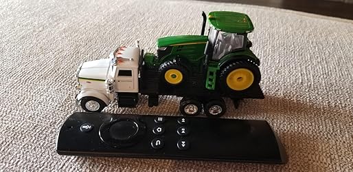 Amazon.com: ERTL John Deere Grain Semi Truck Toy Replica - 1:64 Scale ...
