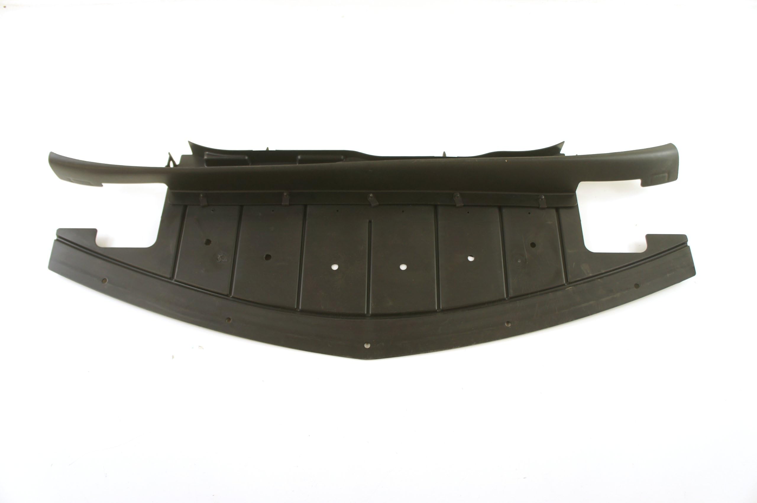 Amazon.com: Genuine GM Parts 25995433 Lower Engine Cover : Automotive