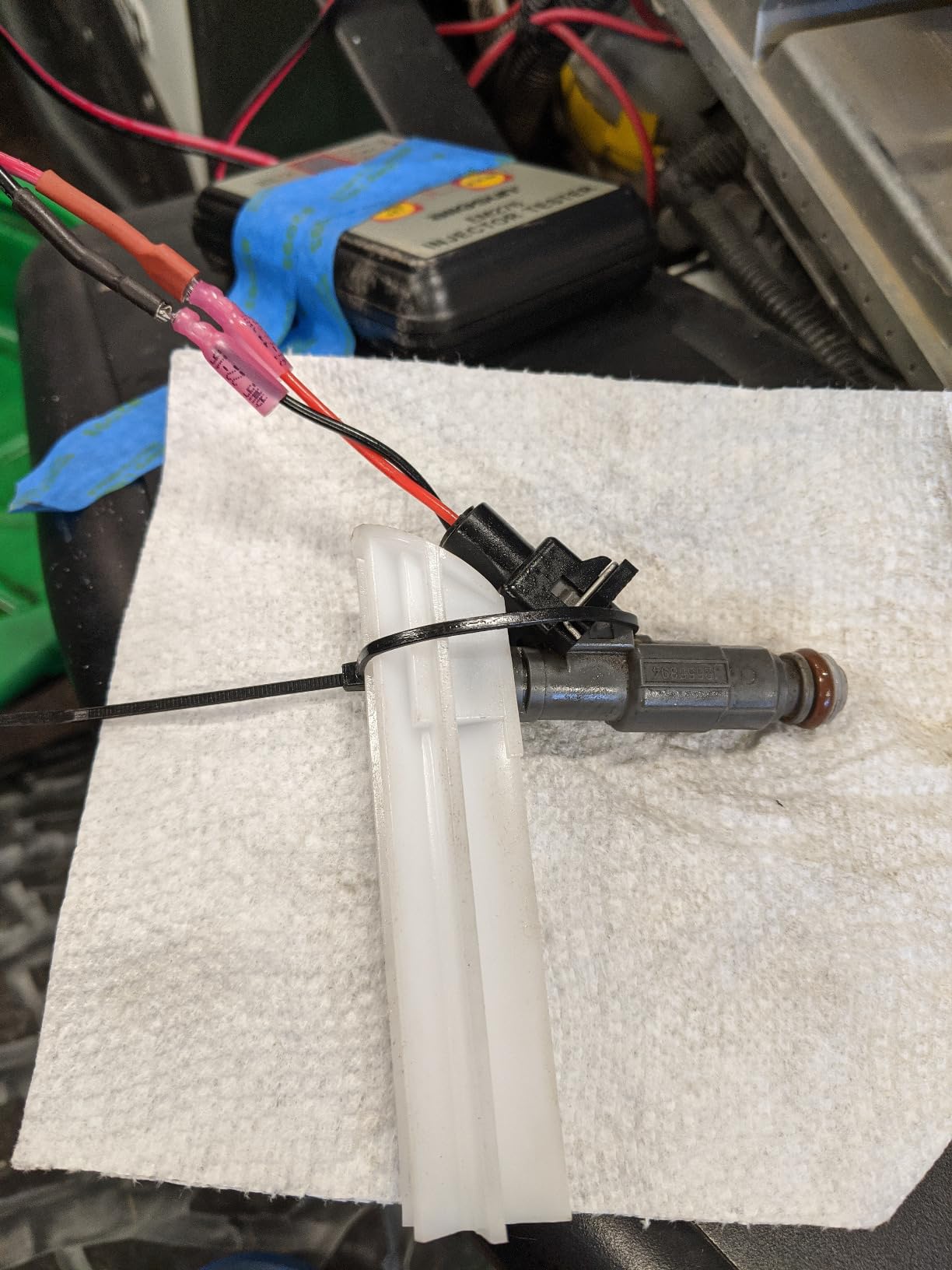 Amazon.com: Fuel Injector Connector EV1 Type Plug Clip Pigtail - by ...