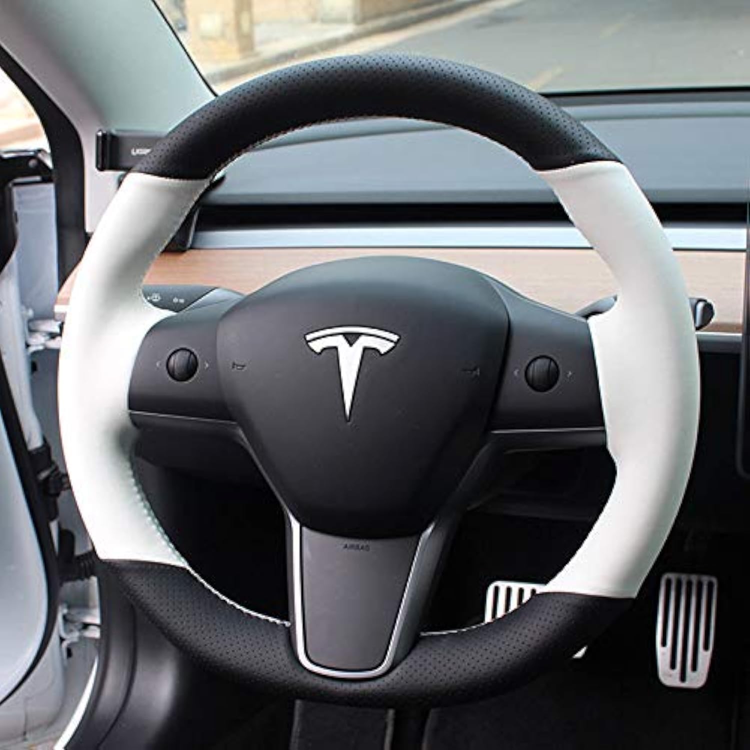 Snapklik.com : iPobootech White/Black Perforated Leather Auto Steering ...
