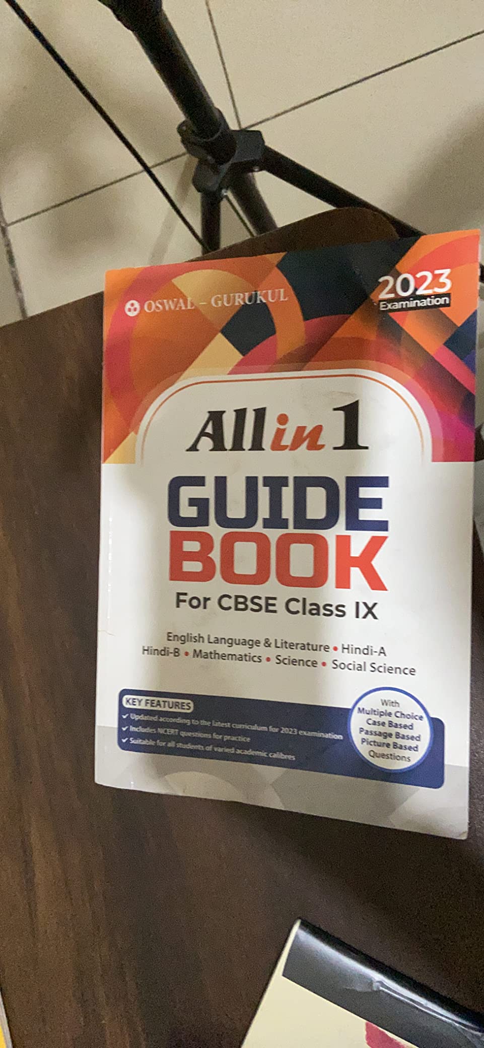 Oswal - Gurukul All in 1 Guide Book for CBSE Class 9 Exam 2023 - NCERT ...