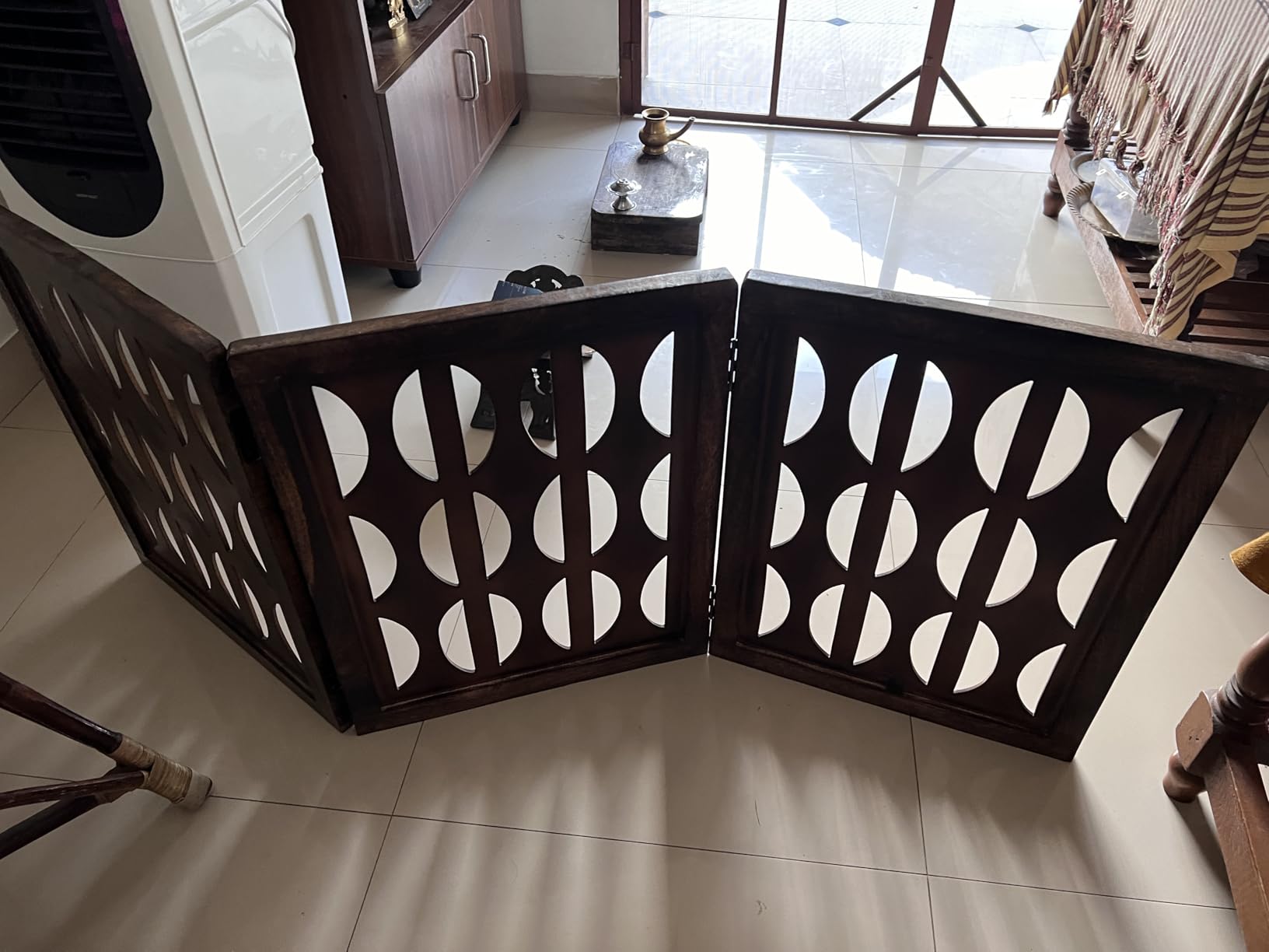 Incredible Arts Wooden Freestanding Fold-able Safety Gate for Child ...