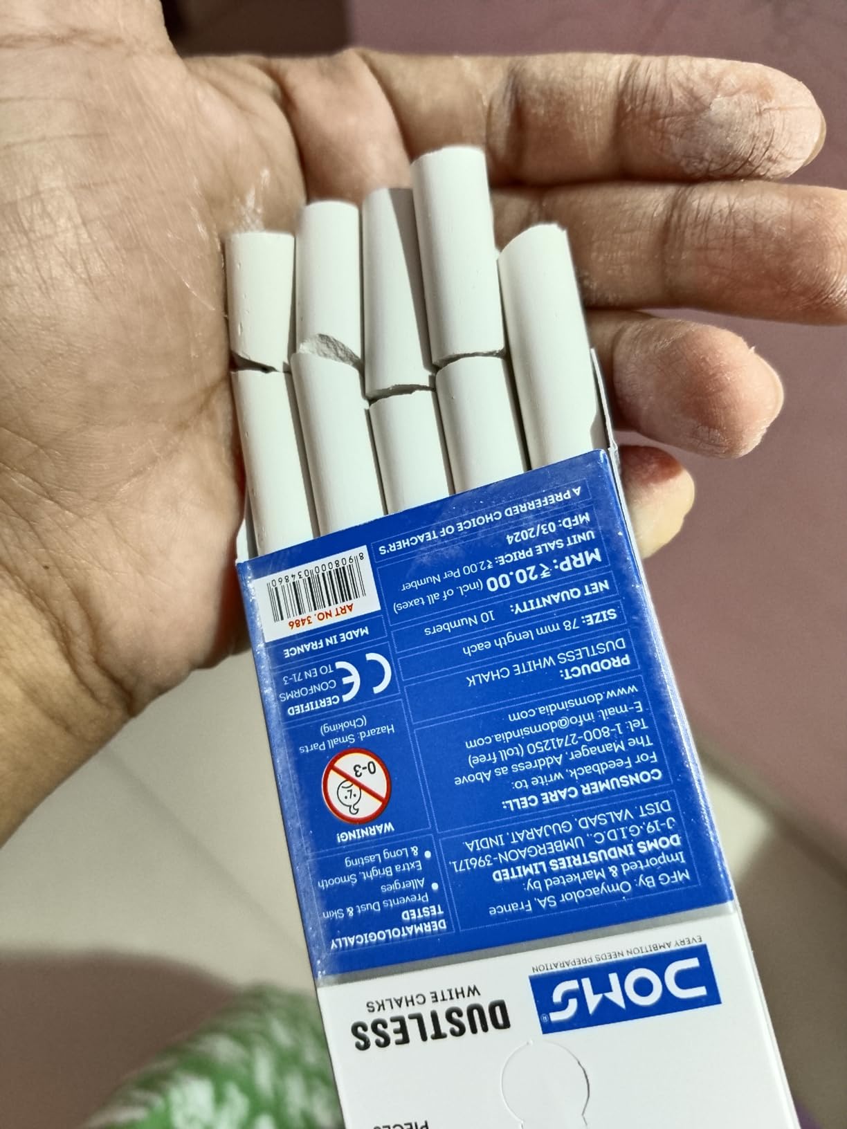 DOMS Non-Toxic Dustless White Chalk (Pack of 100 Chalks) : Amazon.in ...