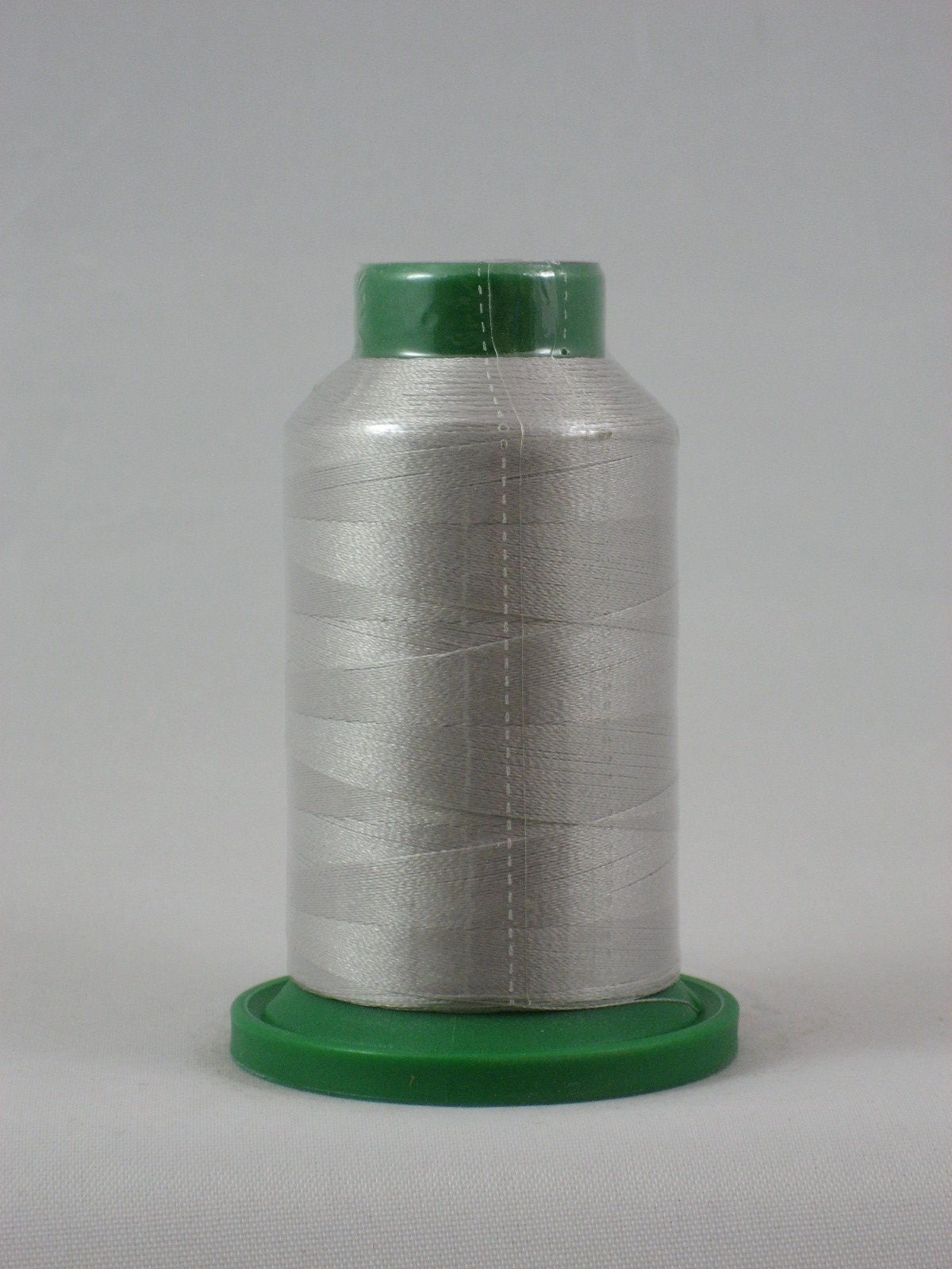 Amazon.com: Isacord Embroidery Thread 1000m (0101-0184) (0150) : Arts ...