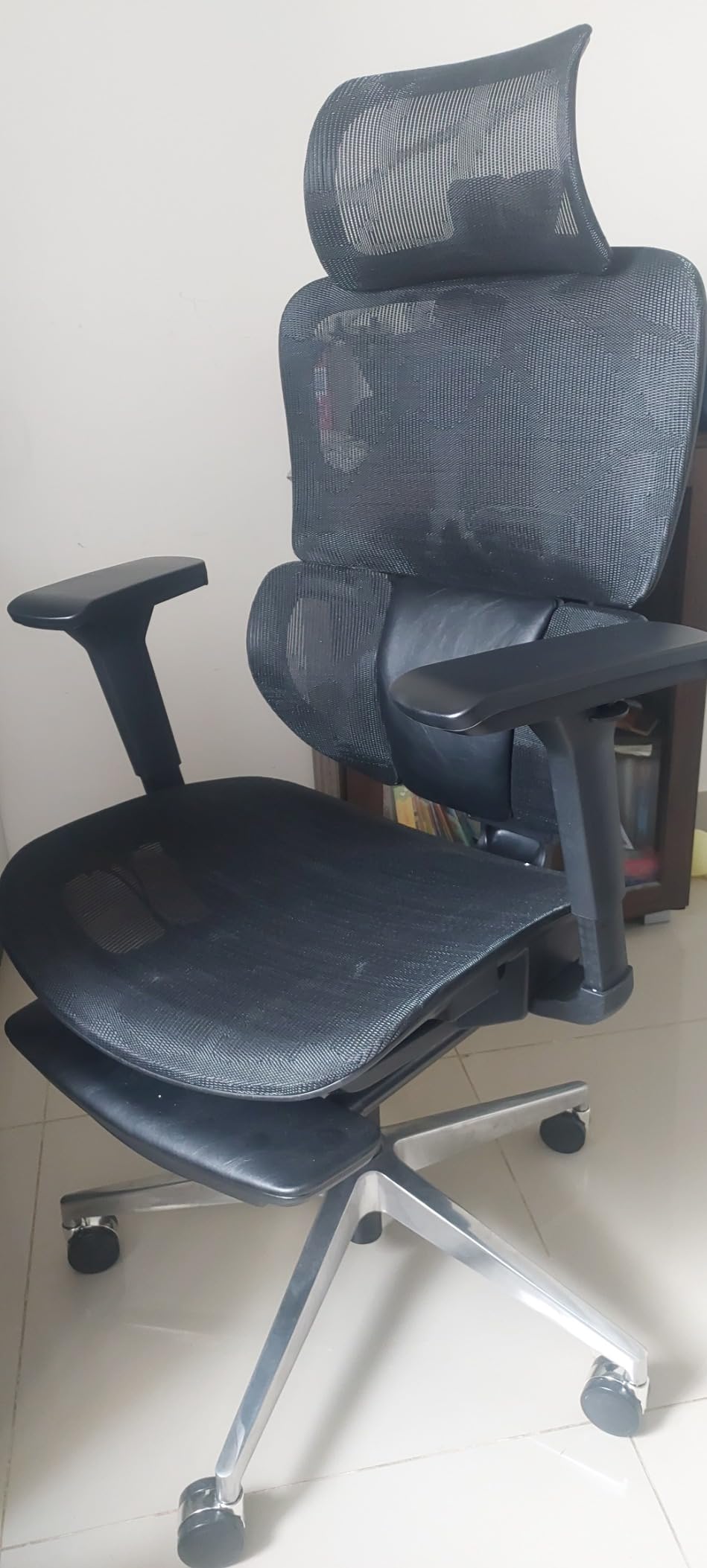 The Sleep Company Ultron Ergonomic Office Chair | Ultra Ergonomic Spine ...