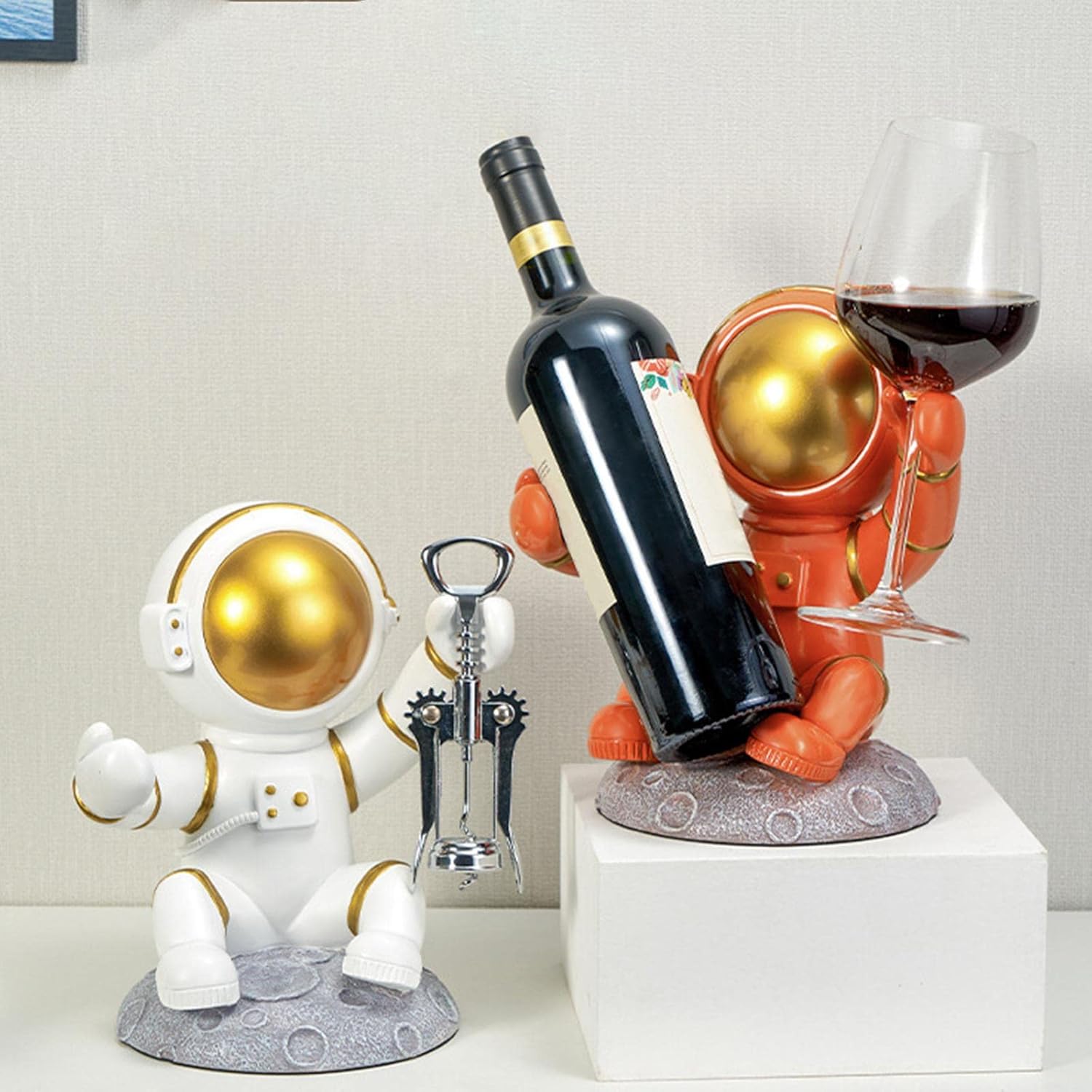 Tizarat Ent Astronaut Wine Bottle Holder Figurine Spaceman Statue for ...