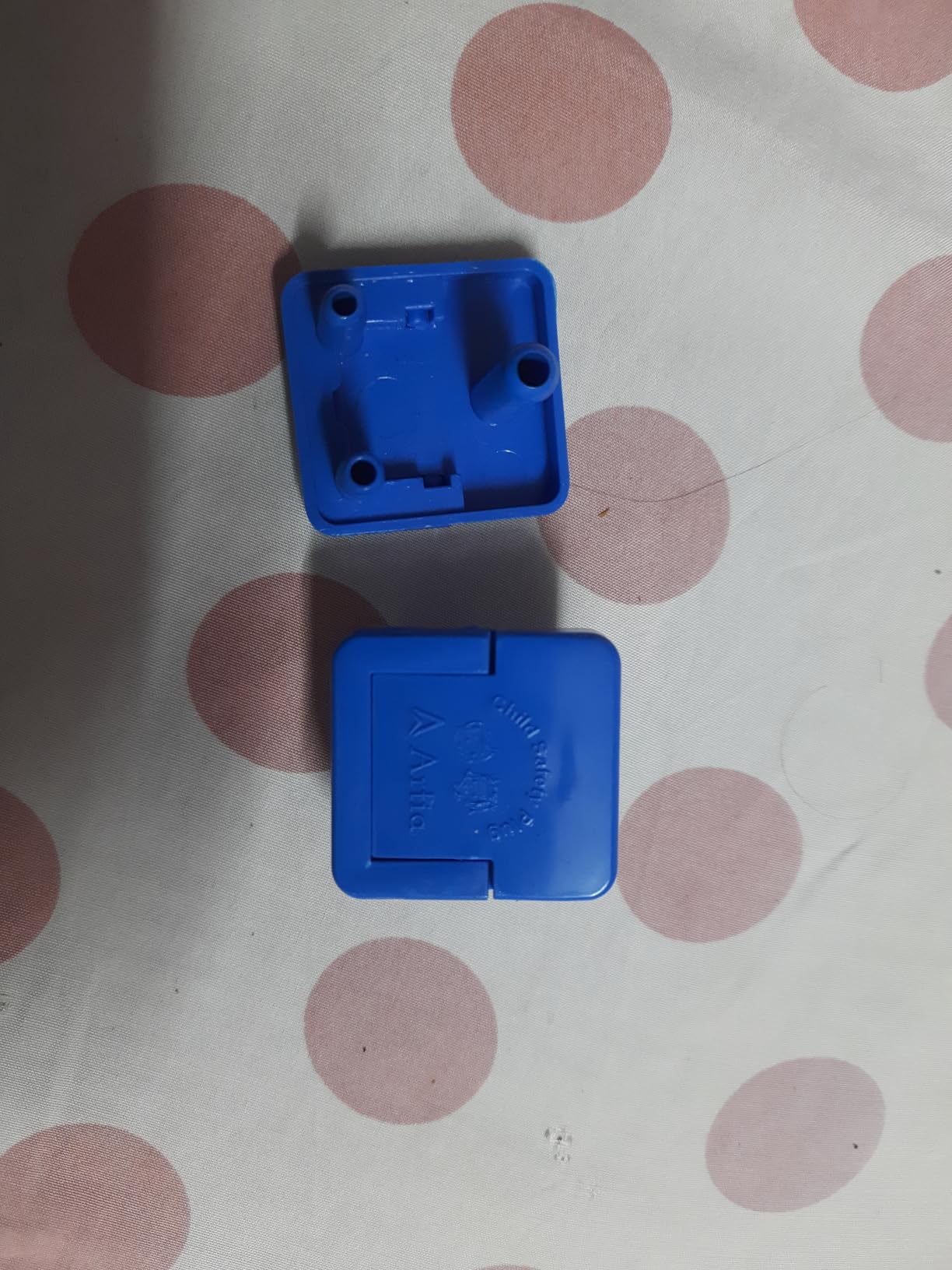 Buy 5 Pc's Baby Safety Electric Socket Plug Cover Guards with Handle ...