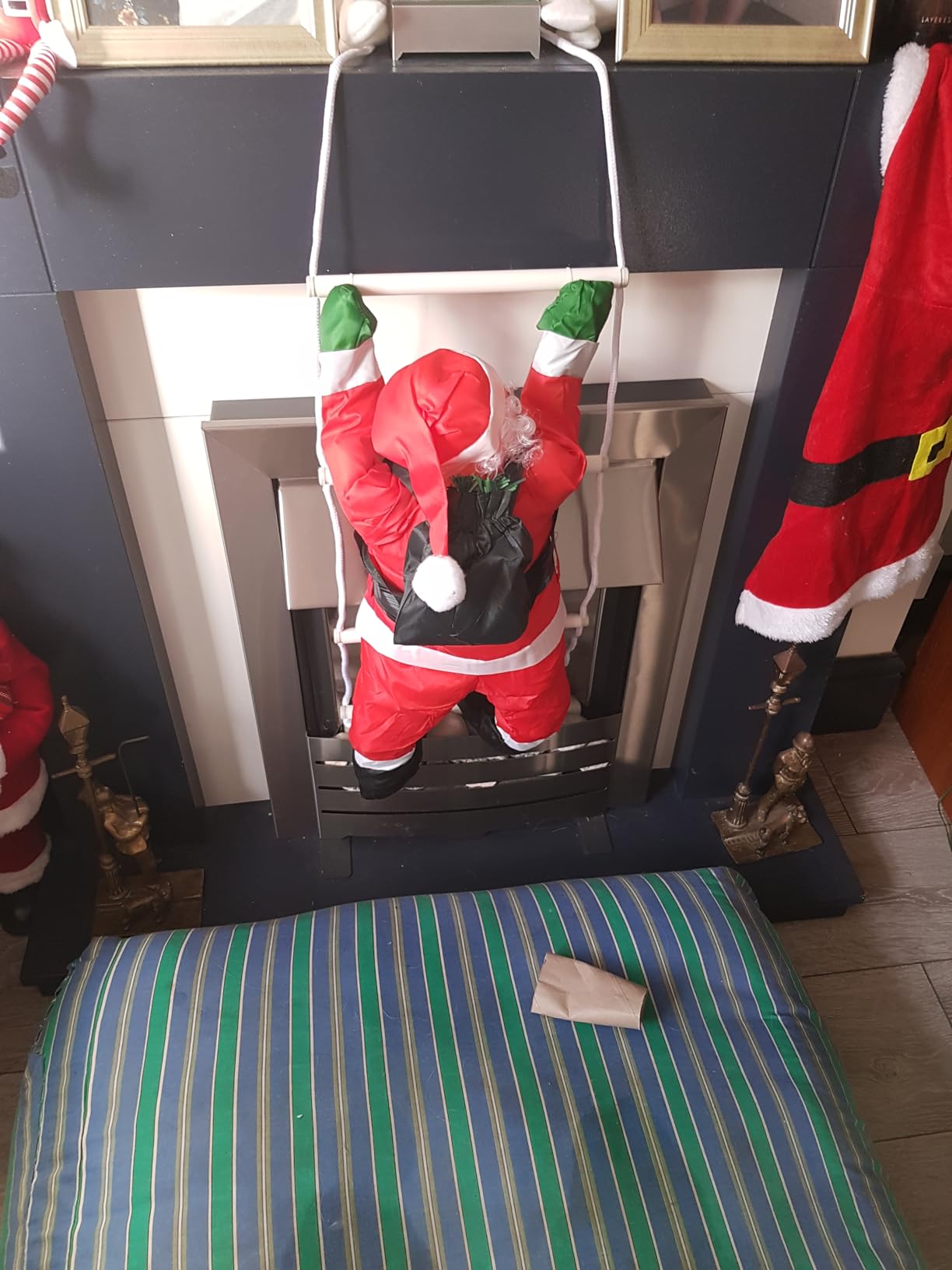 YUNSTK 60cm Santa Claus Climbing on Rope Ladder, Indoor Outdoor ...