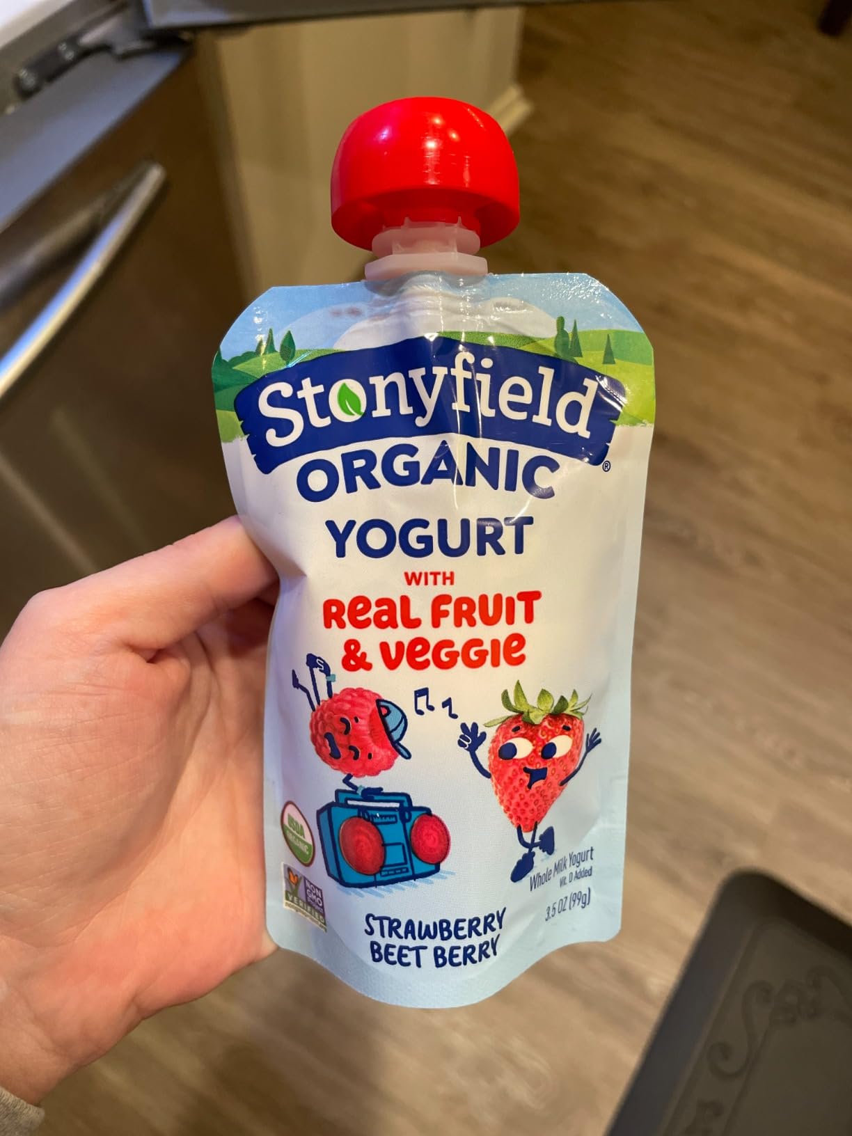 Amazon.com: Stonyfield Organic Kids Strawberry Beet Berry Whole Milk ...