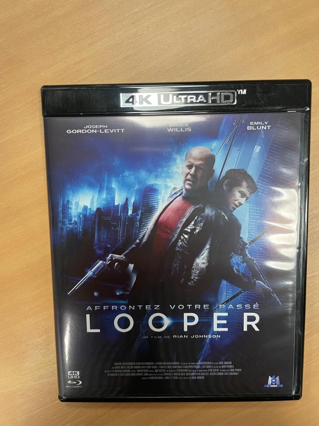 Looper : Movie: Amazon.fr: DVD et Blu-ray
