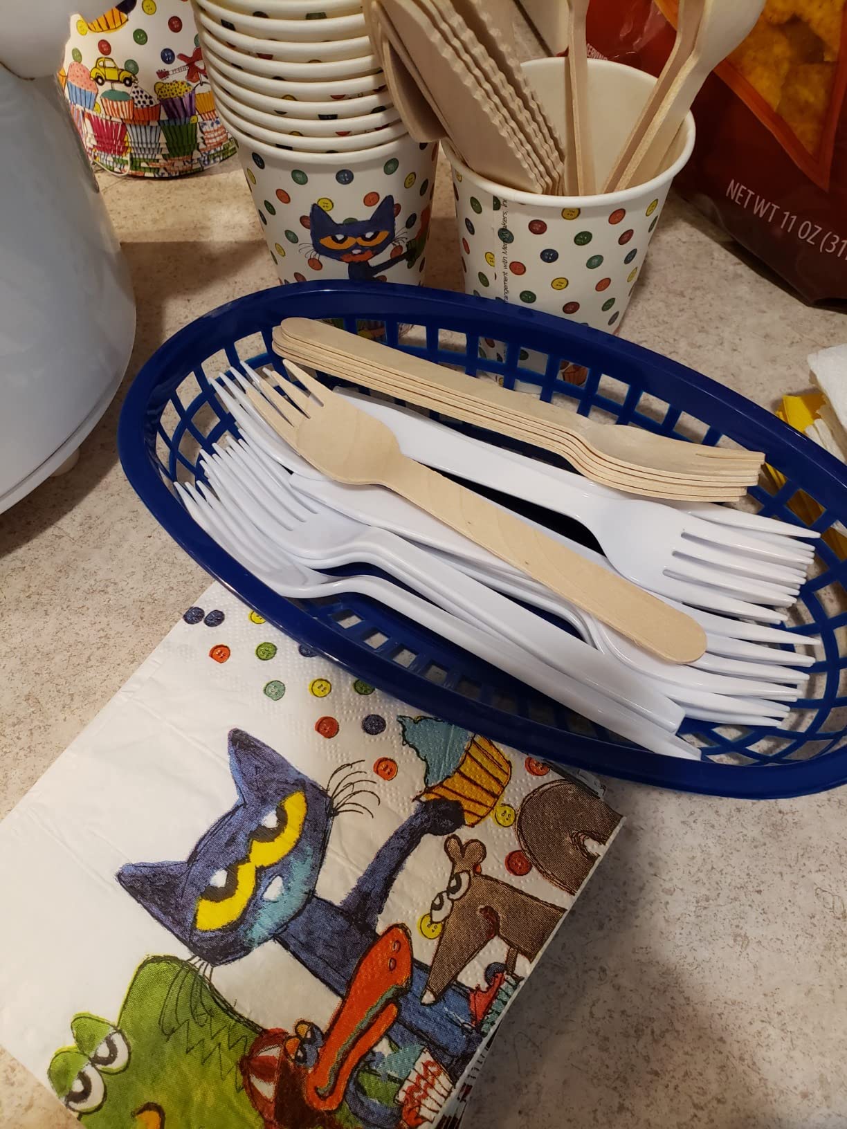 Amazon.com: Pete The Cat Party in A Box Kit - Serves 10 People - Plates ...