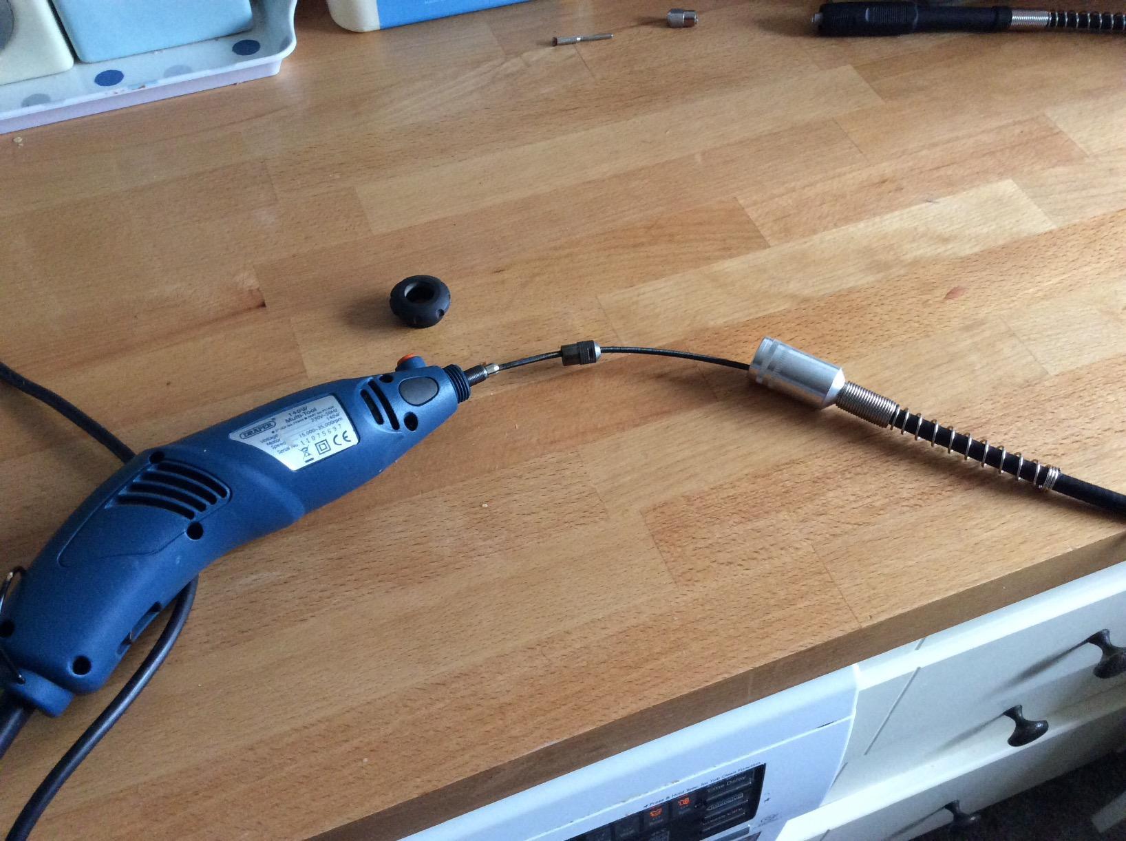 Silverline 794340 Rotary Tool Flexi Drive Sha ft 1070 mm : Amazon.co.uk ...