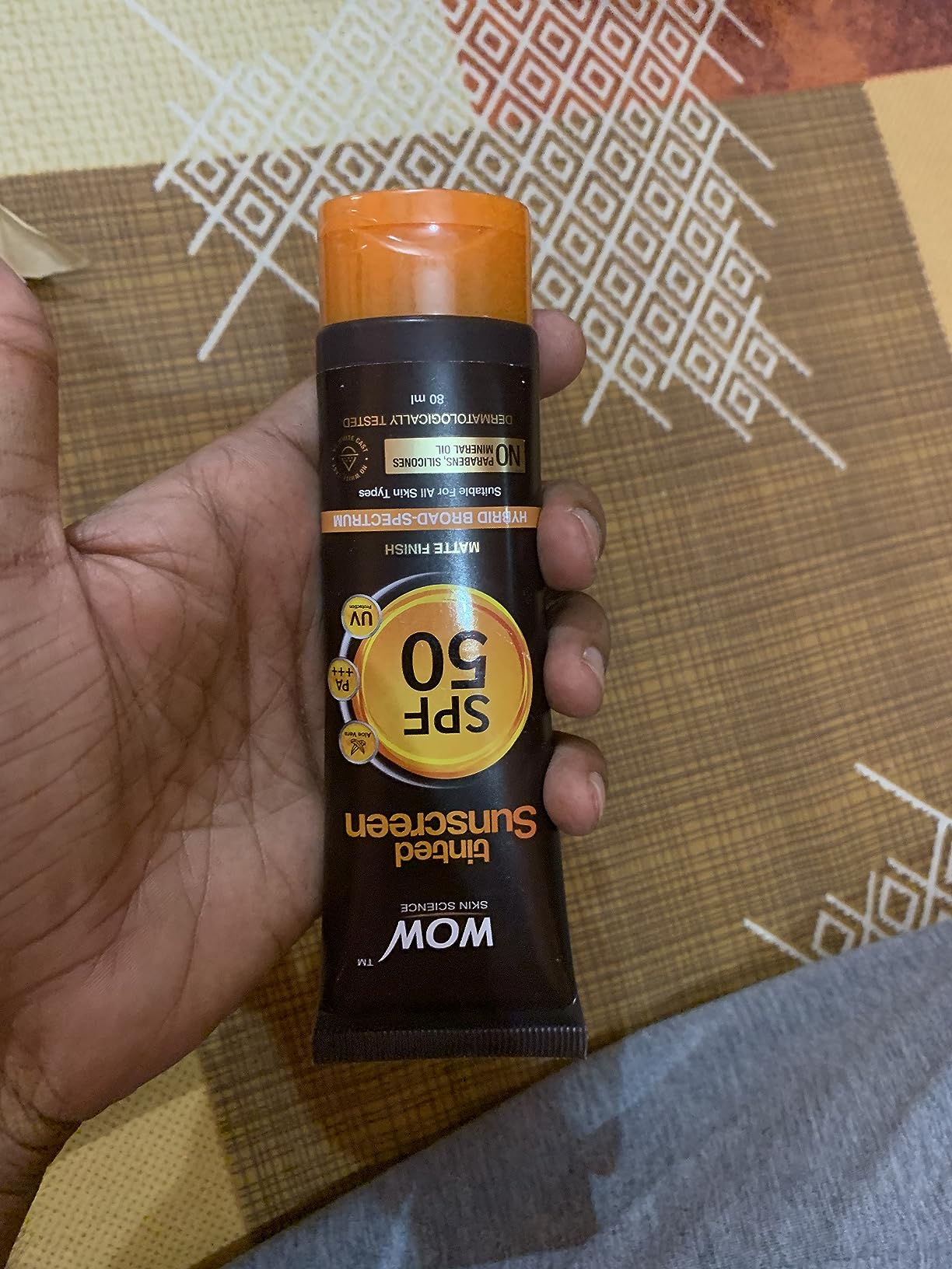 WOW Skin Science Tinted Sunscreen SPF 50 PA +++ Matte Finish for Broad ...