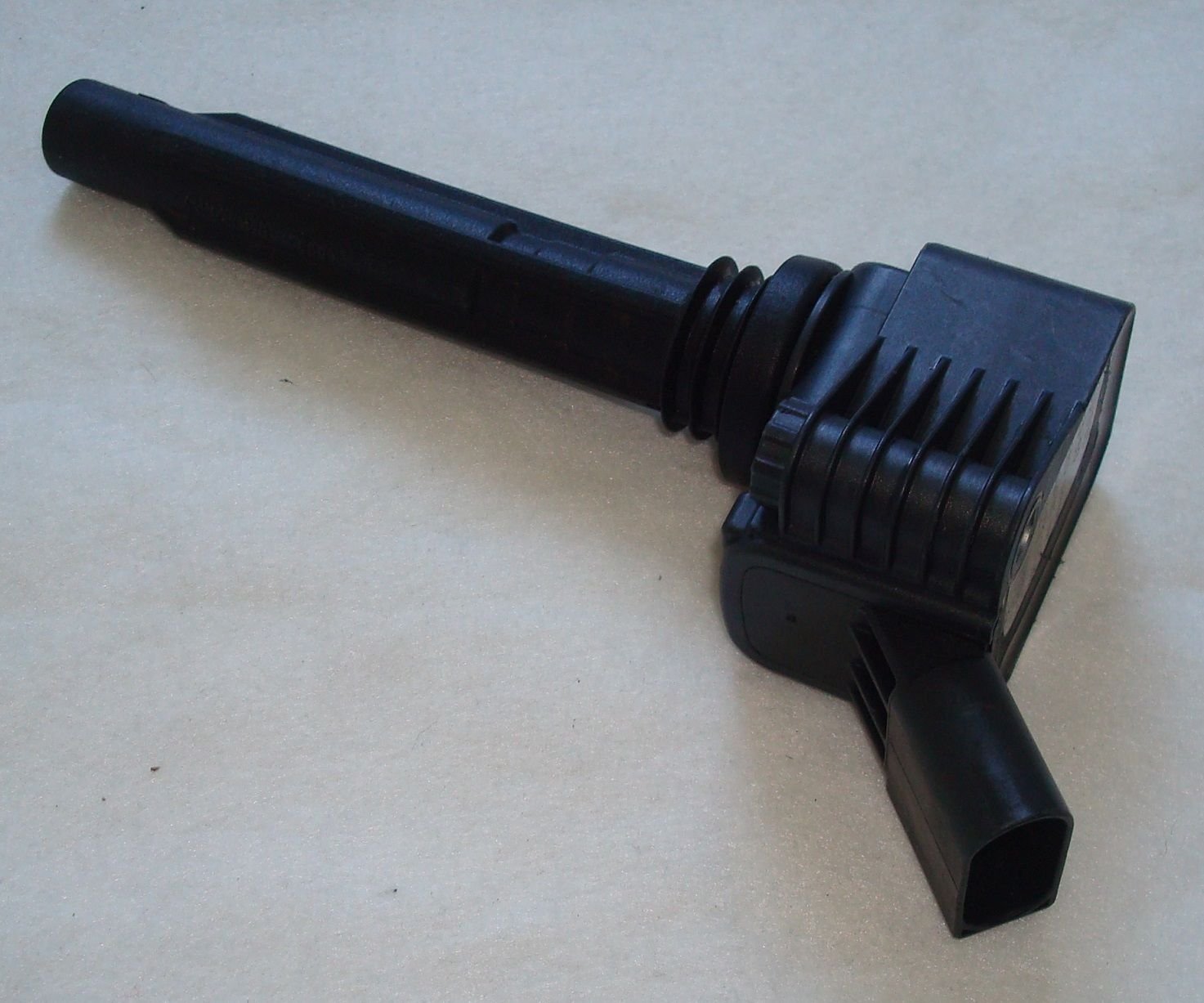 Amazon.com: Volkswagen 06J 905 110 E, Direct Ignition Coil : Automotive