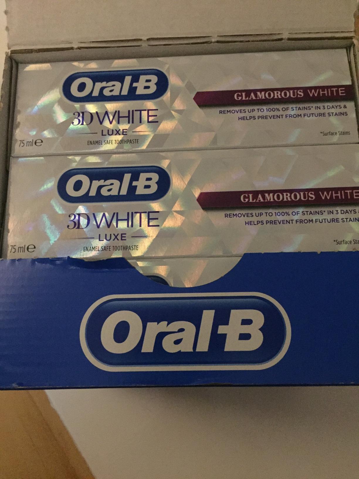 Oral-B 3D White Luxe Glamorous Whitening Toothpaste, 900 ml (75 ml x 12 ...