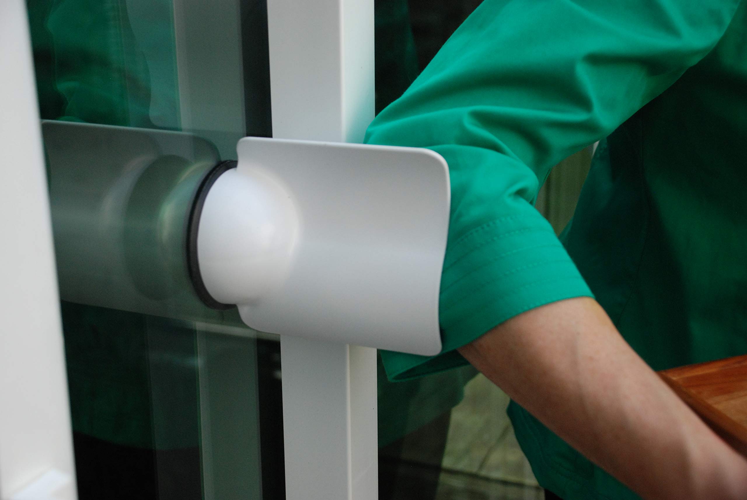 Amazon.com: The Doorhickey®: Hands-Free Handle for Sliding Glass Doors ...