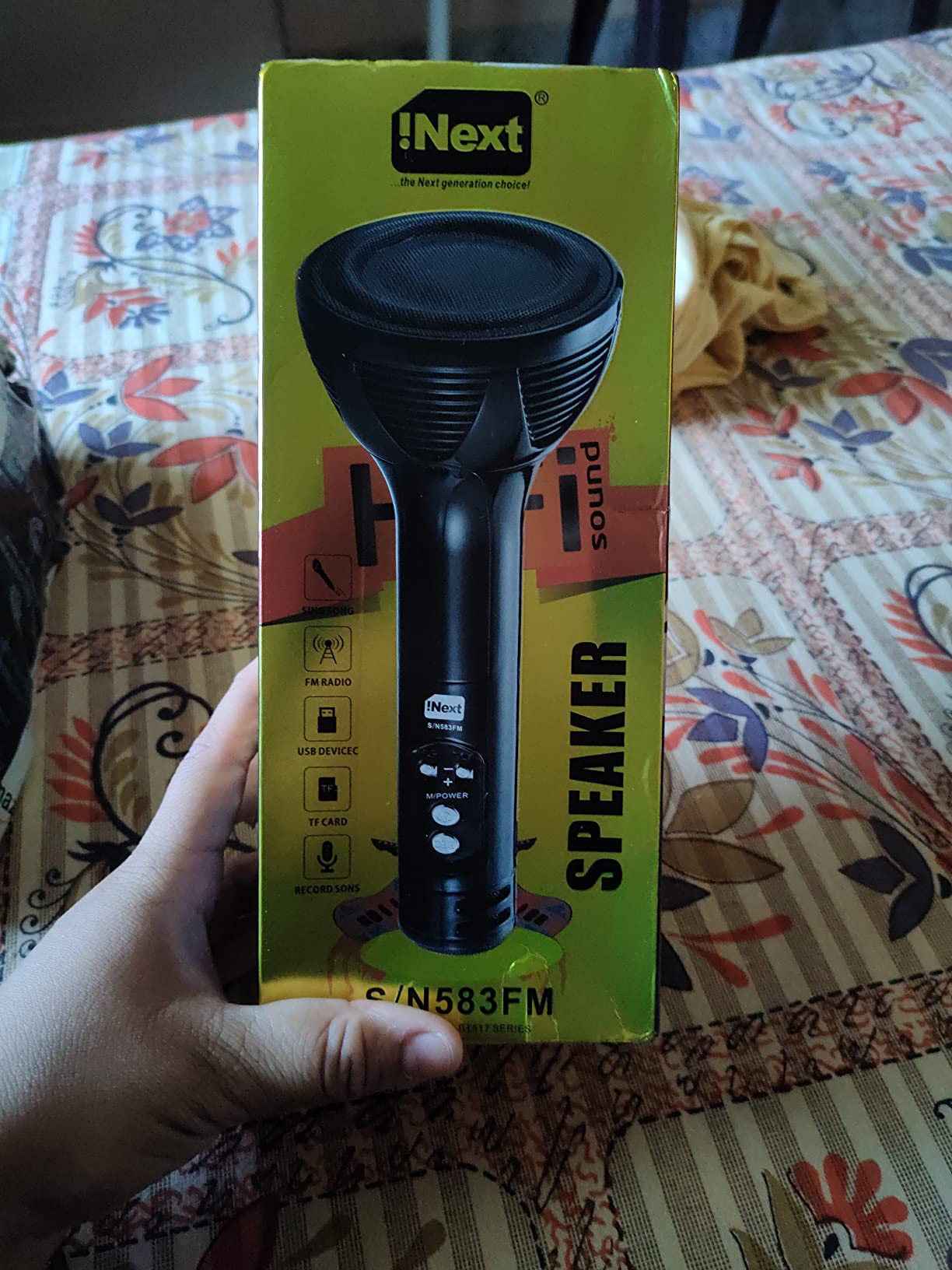 ACESQUARE Wireless Handheld Multi-Function Bluetooth Singing Mic | Portable Karaoke Mic with ...