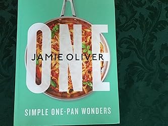 One: Simple One-Pan Wonders: Amazon.co.uk: Oliver, Jamie: 9780241431108 ...