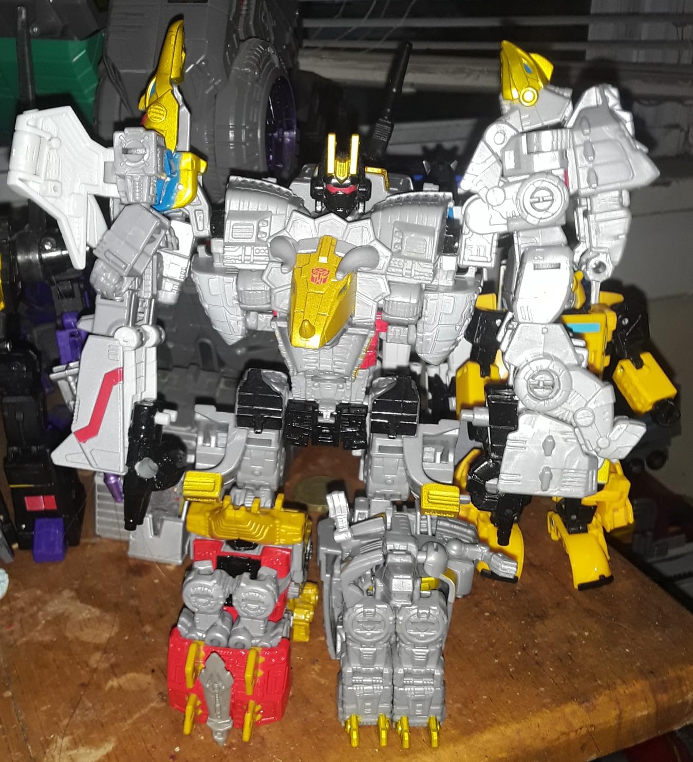 Amazon.com: Transformers Toys Legacy Evolution Core Class Dinobot Snarl ...