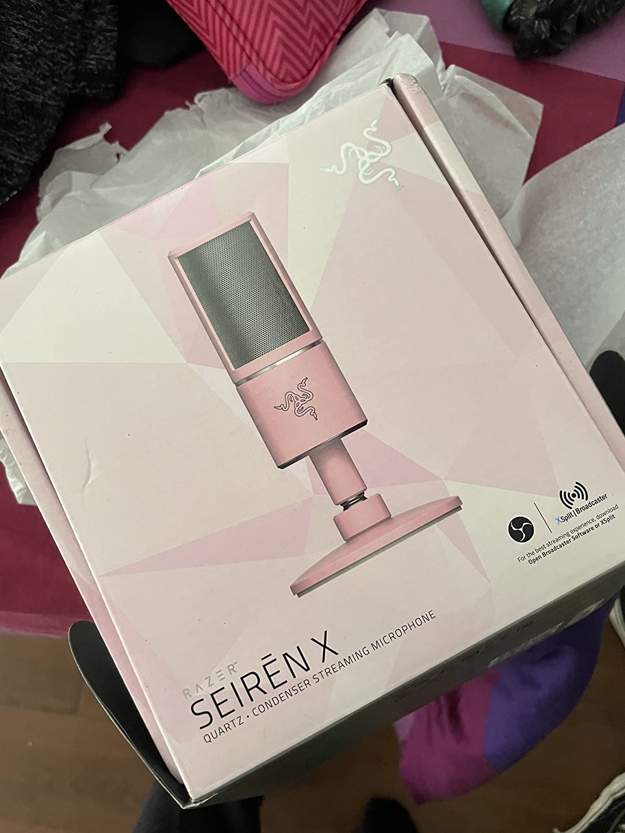 Amazon.com: Razer RZ19-02290400-R3M1 Seiren X Quartz Compact USB ...