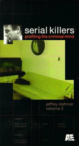 Vol. 2-Jeffrey Dahmer: Amazon.co.uk: Serial Killers-Profiling the C ...