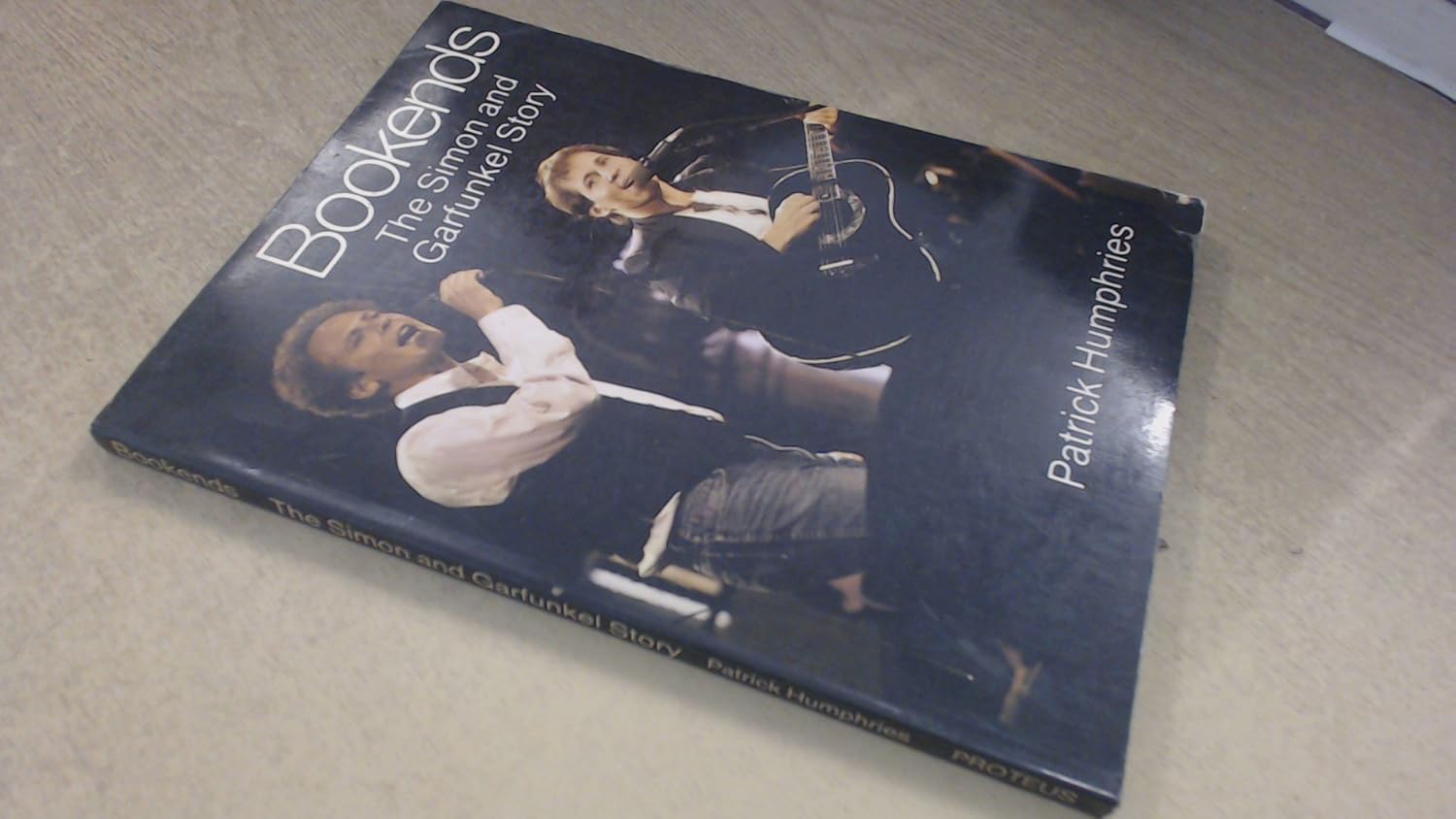 Bookends: Humphries, Patrick: 9780862760625: Amazon.com: Books