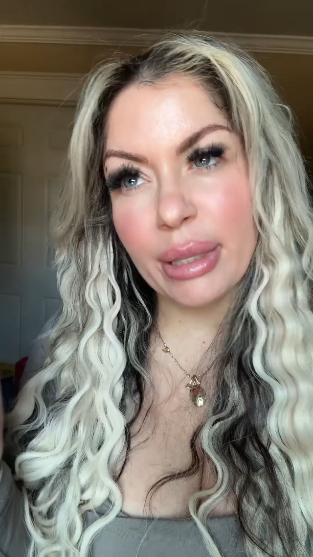 Watch the latest from Laura on Amazon Live