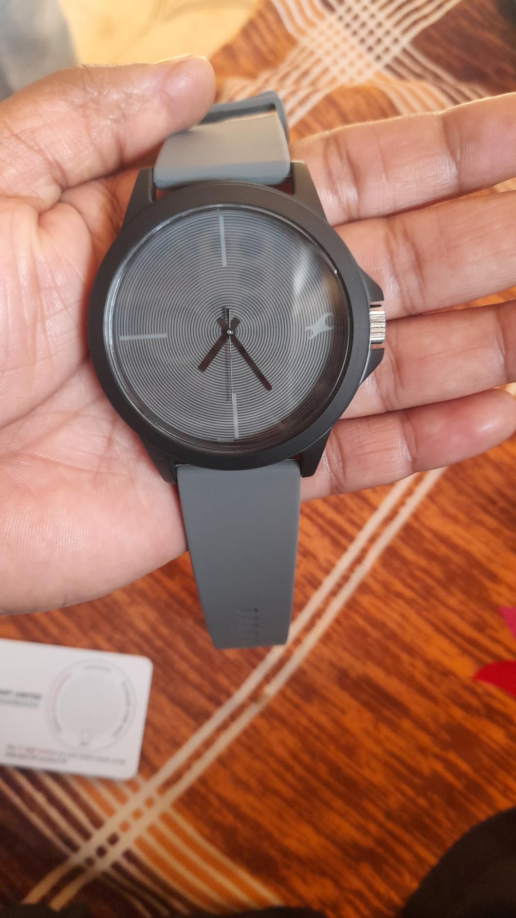 Fastrack Tees Quartz Analog Grey Dial Grey Silicone Strap Unisex Watch ...