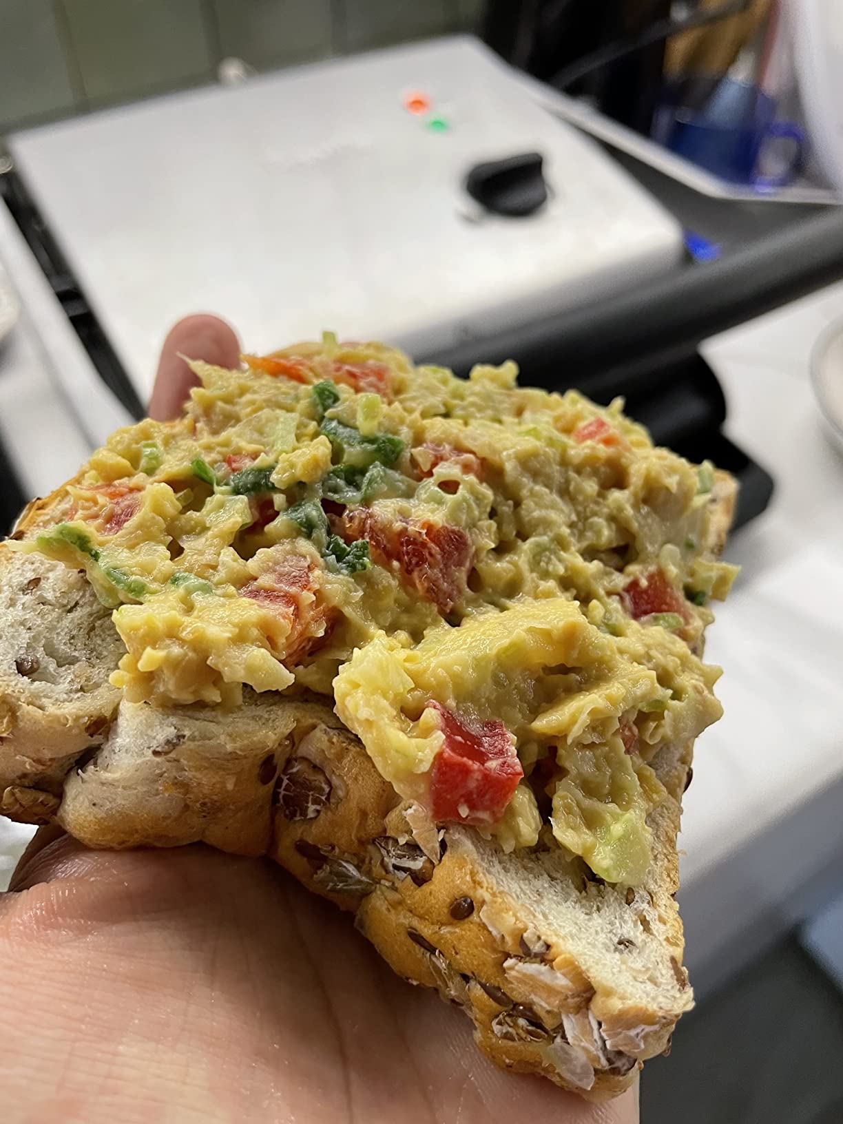 HAYLEY Nine Grain Toast Bread, 350 grams : Amazon.sg: Grocery