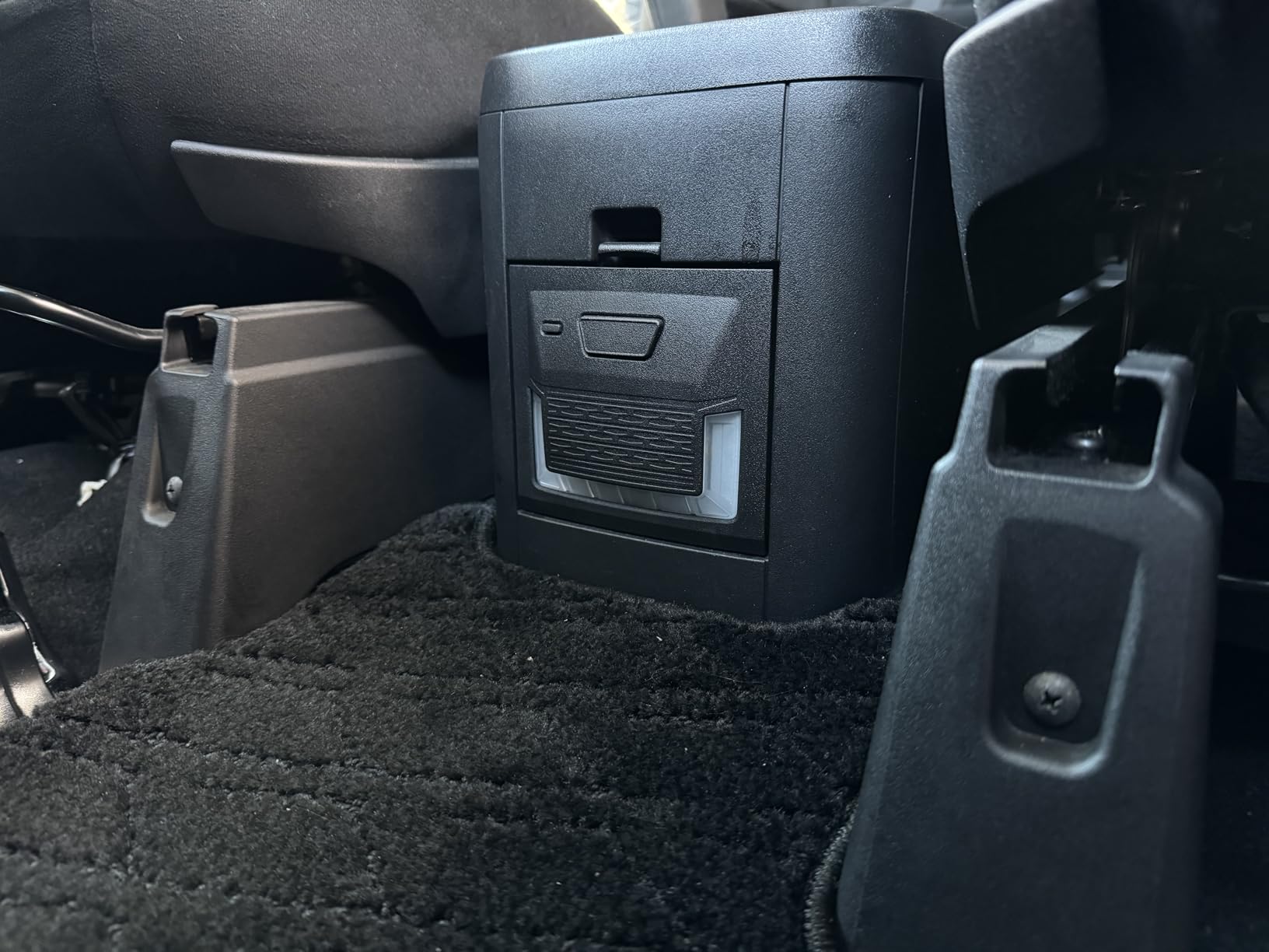 Amazon | 星光産業 EXEA デリカ専用 D:5 フロアライト 8色 E107DC | ライト・アクセサリ | 車＆バイク