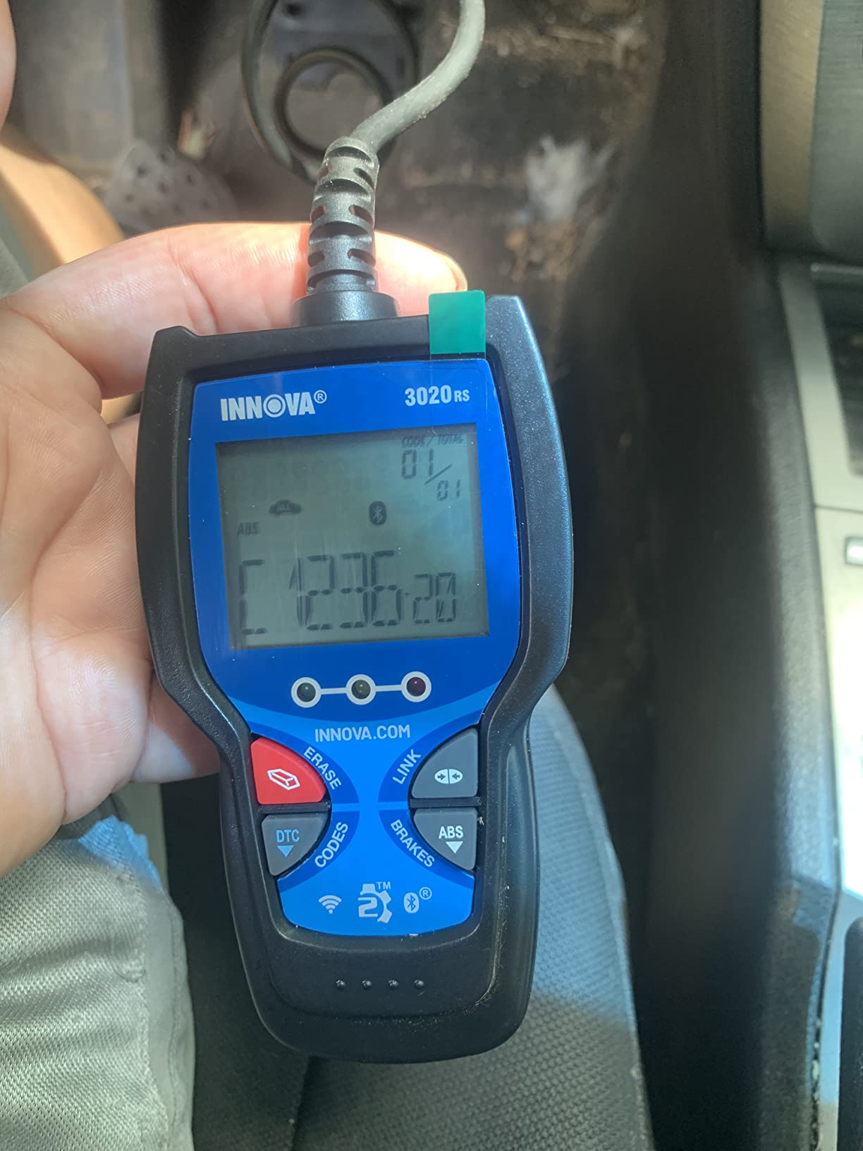 Amazon.com: INNOVA 3020RS Fast & Easy-to-Use Check Engine Code Reader ...