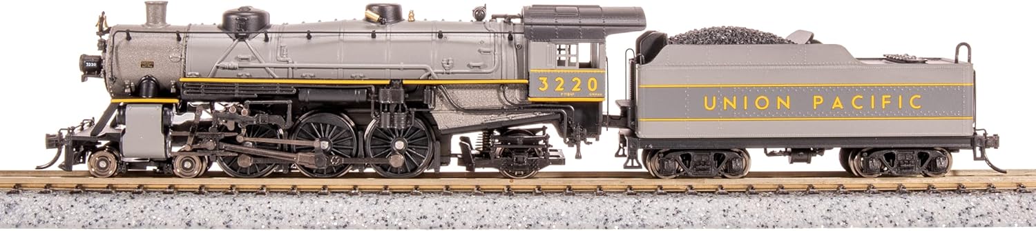 Amazon.com: Broadway Limited 8014 Light Pacific 4-6-2, UP 3220, Two ...