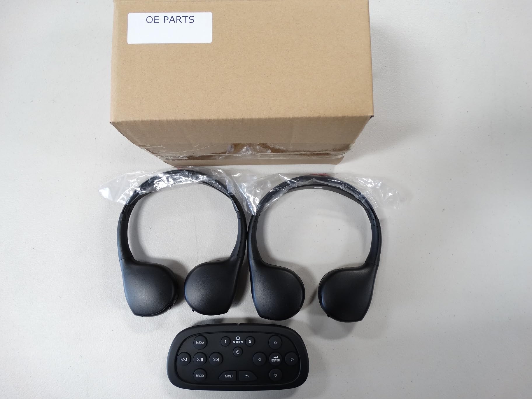 Amazon.com: Generic OE Car Headphones for GMC Chevy, Black : Electronics