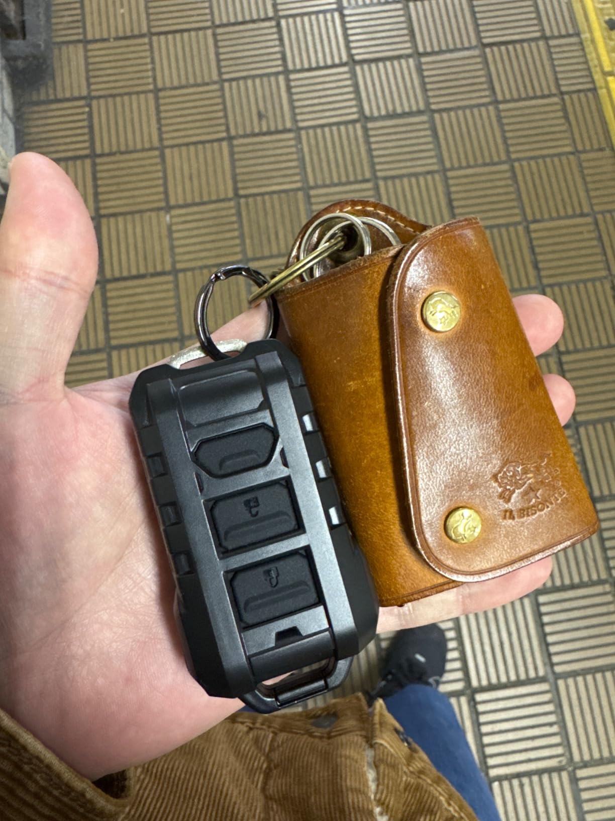 Amazon | 星光産業 EXEA デリカ専用 D:5 スマートキーカバー ブラック E106DC | キーケース・キーホルダー | 車＆バイク