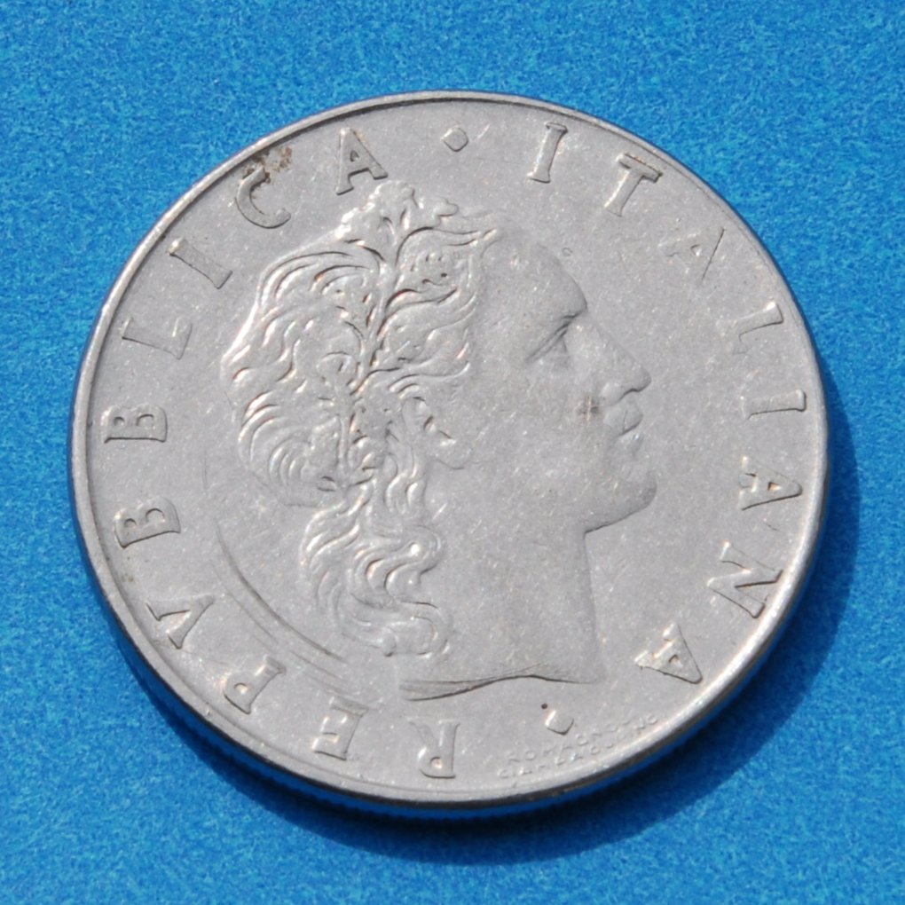 Amazon.com: Italy 1977-R Vulcan Hammer Anvil 50 Lire Coin