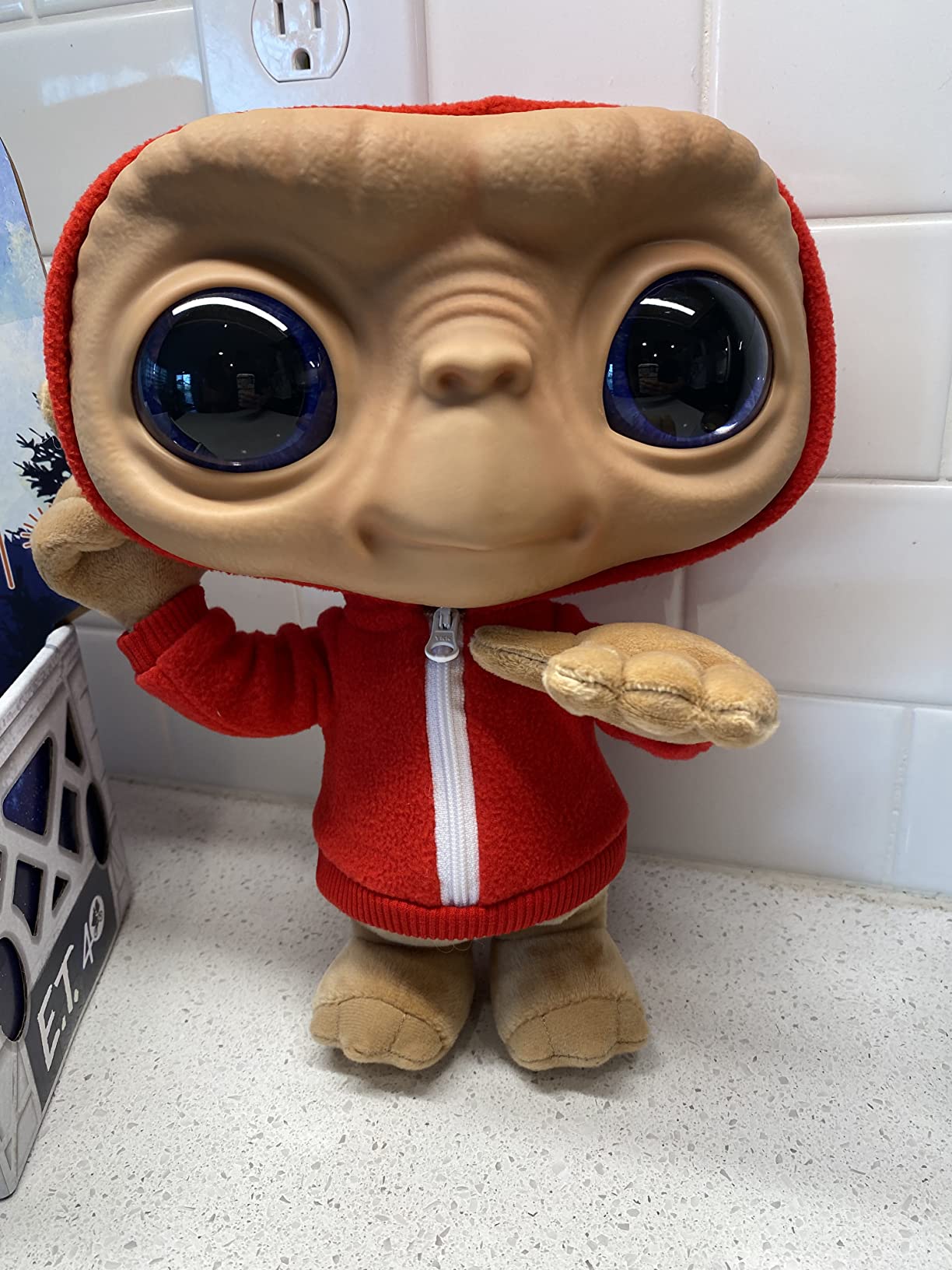 $9/mo - Finance E.T. The Extra-Terrestrial 40th Anniversary Plush ...