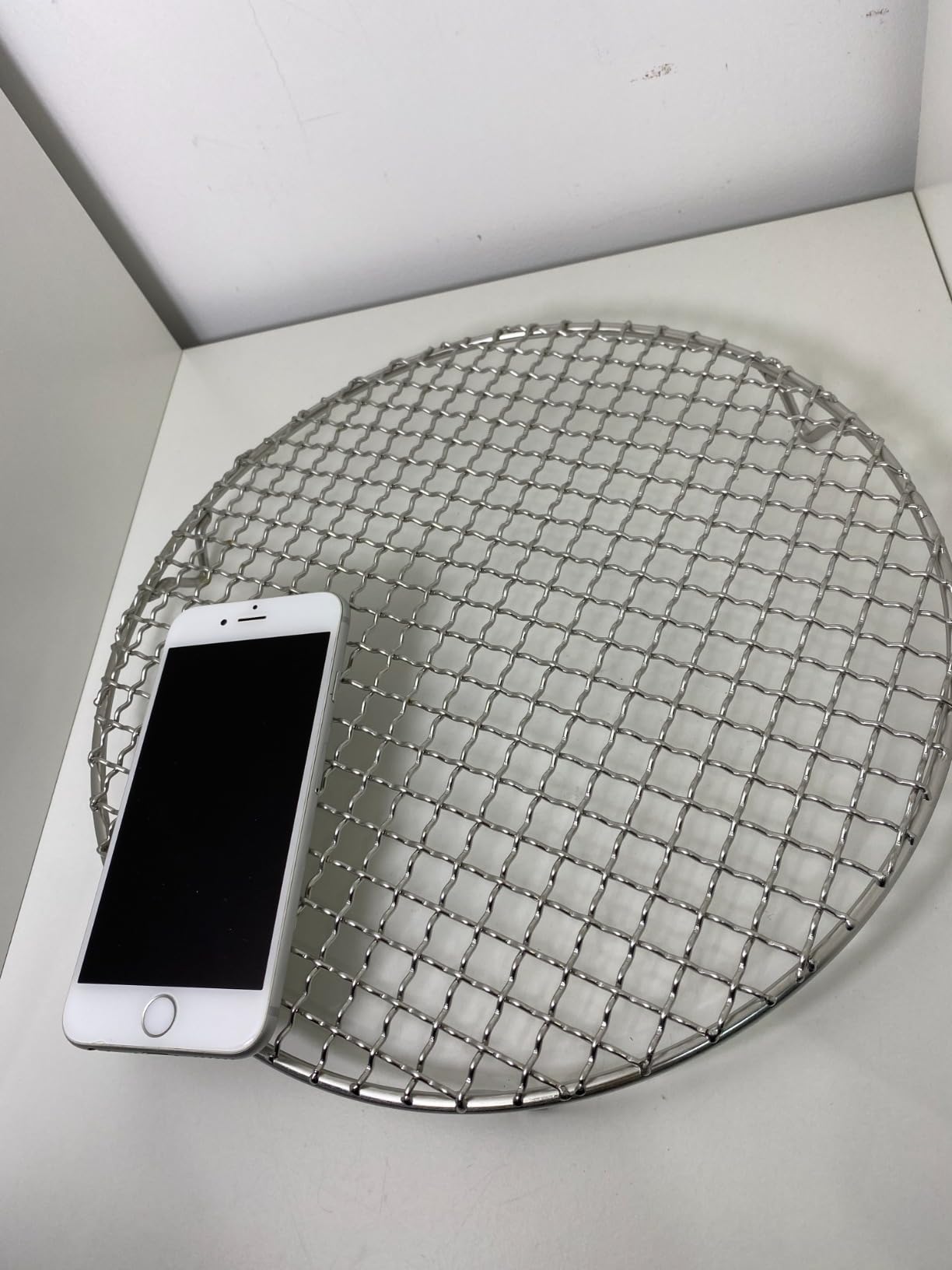 Amazon｜Desirable 焼き網 丸型 足付き 炭焼き ステンレス鋼 304 頑丈 BBQ網 バーベキューアミ バーベキュー グリルシート 揚げ物 油切り とんかつ網 フライ 天ぷら ...