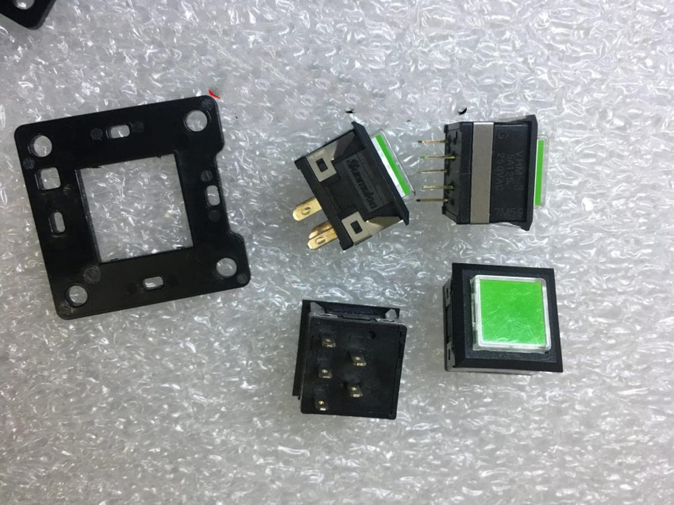 Amazon.com: Square Green LED Button self Reset Switch 5A 250V VHM-3 ...