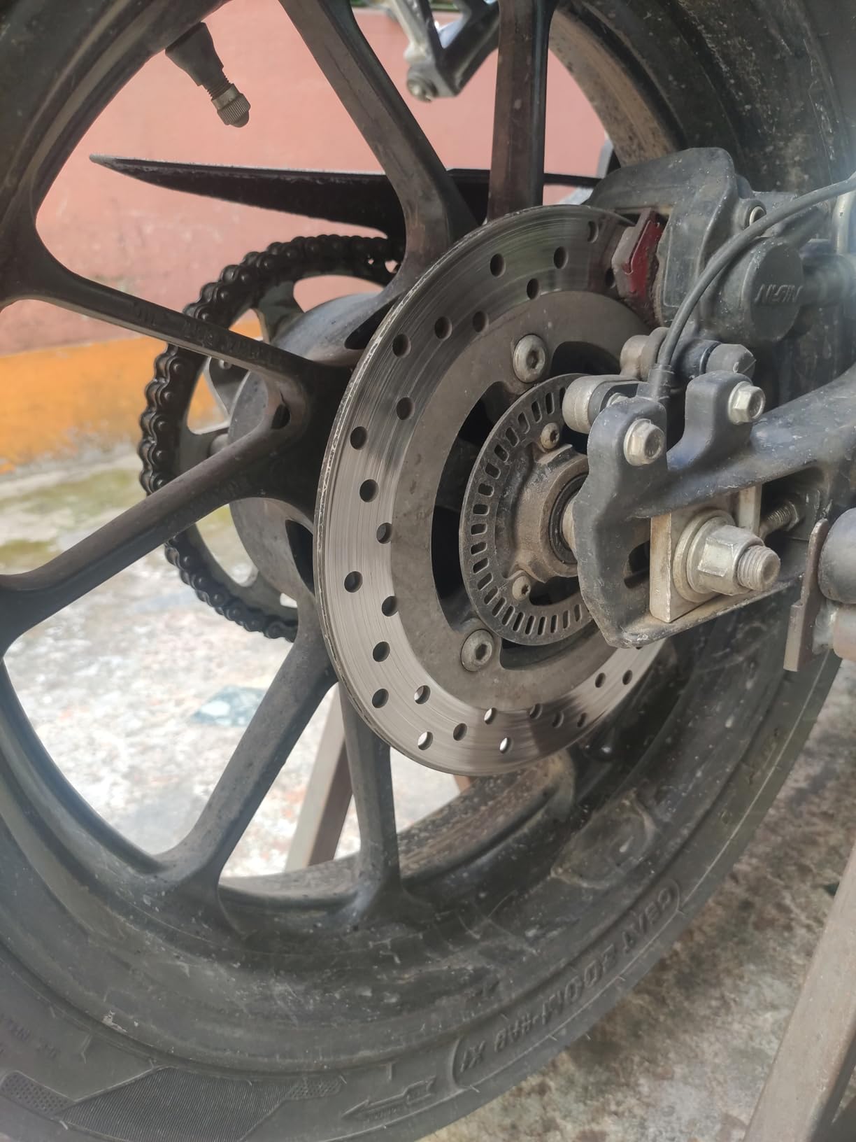 Yamaha Brake Disc Rear for FZ V2, (2014-2020), R15V3 (2019), FZ25 ...