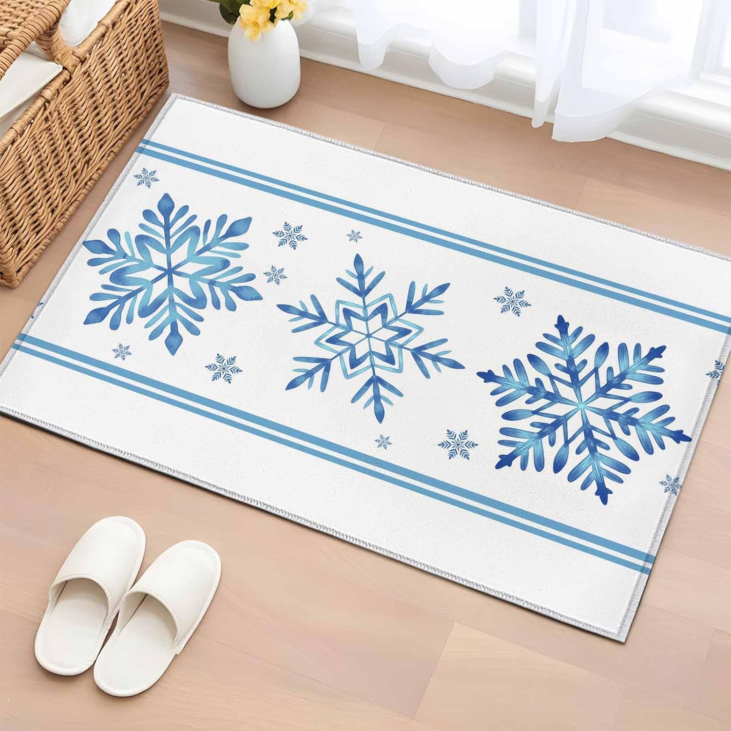 Amazon.com: Bathroom Rugs 2x3 Ft, Blue Snowflake Christmas Non Slip ...