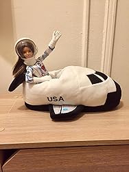 Amazon.com: Barbie Astronaut Doll Wearing Space Suit and Helmet, Blonde ...