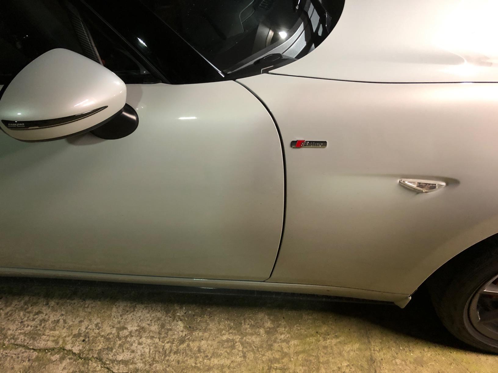 Amazon | AUDI アウディ純正部品 S-lineエンブレム 8N0853601A | エンブレム | 車＆バイク