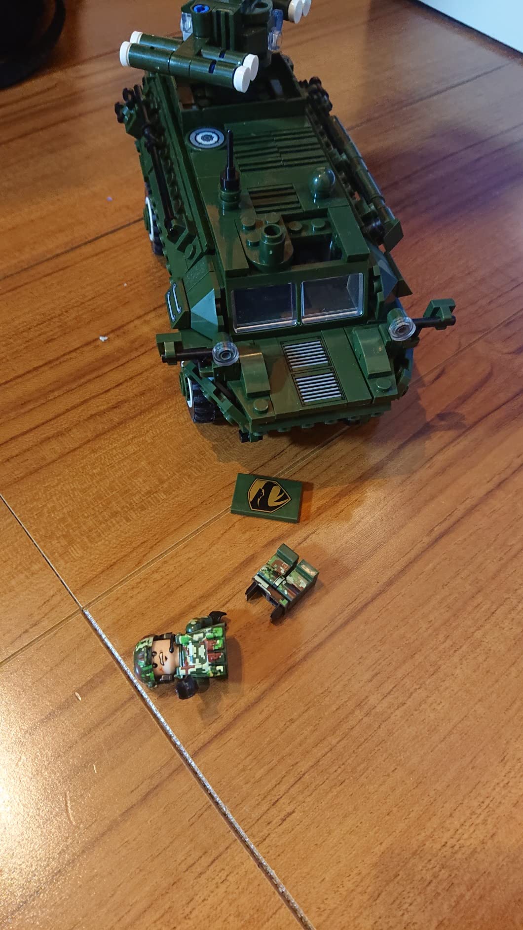 Amazon | AFM 中国軍 AFT-9 対戦車ミサイルランチャー搭載装甲車 438Blocks | プラモデル 通販