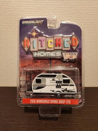 Amazon.co.jp: Greenlight 2016 Winnebago Winnie Drop 1710 1/64 Hitched ...